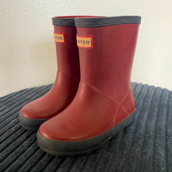 Shoes | Hunter Boots Toddler Burgundy Navy 6g 7b | Poshmark